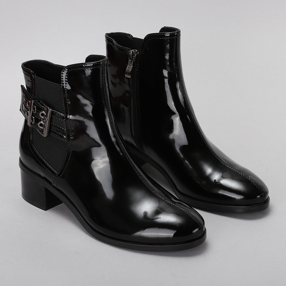 Striking in Patent: Le Sansa Romy Boots for Bold Urban Style | Zeke NZ